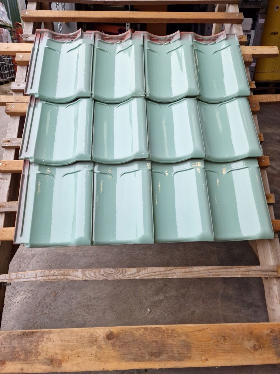 Narvik VHV Vario roof tile turquoise green glazed - Traditec